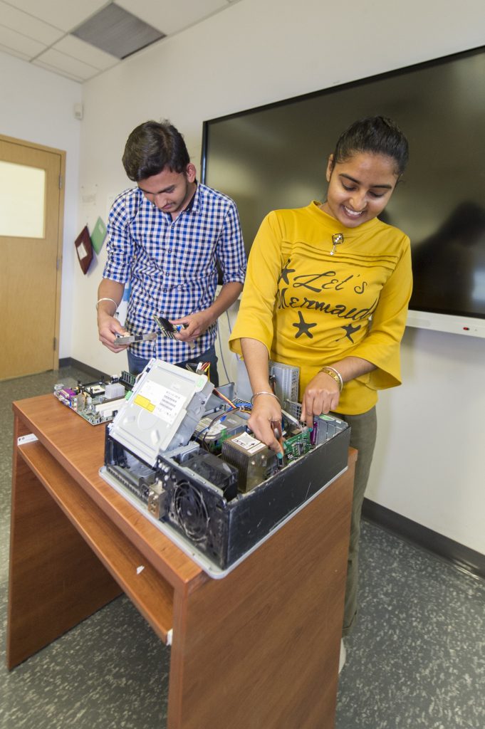 Information Technology Support (New Version) - CDC Laurier